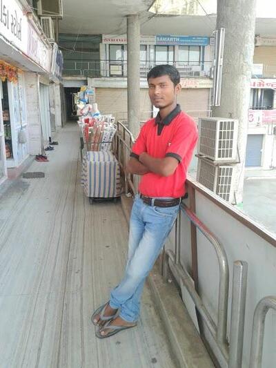 Breadliner, Surat - Restaurant menu, prices and reviews