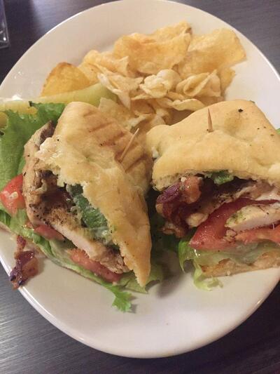 Riverwalk Eatery, Naperville - Restaurant menu, prices and reviews