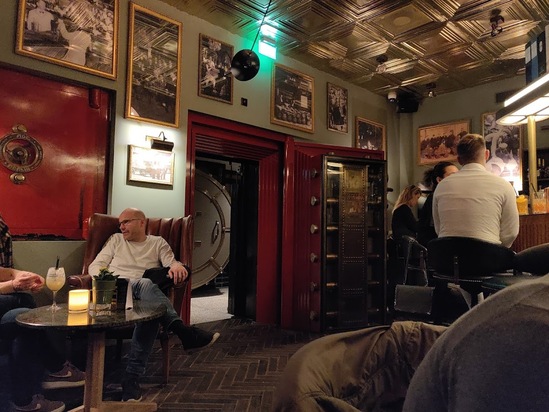 Menu at The Gold Bar, The Hague
