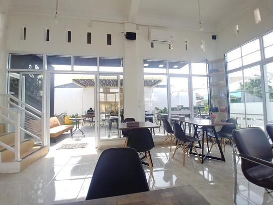 Cilamaya Cafe N Resto, Cilegon - Restaurant reviews