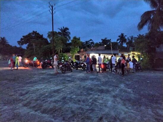 Sanu Tea stall ( Dada boudy tea shop ), Bhatpara - Restaurant reviews