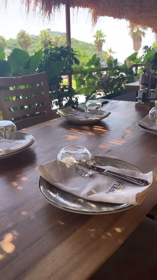 Favela Jale Beach Bar, Jala - Restaurant menu and reviews