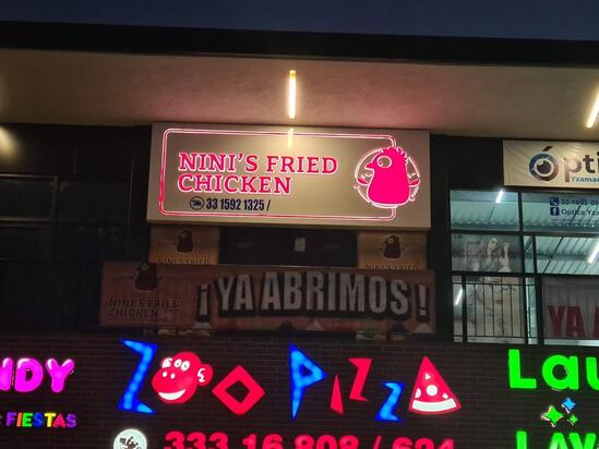 Menu at Nini´s Fried Chicken restaurant, Tlajomulco de Zúñiga