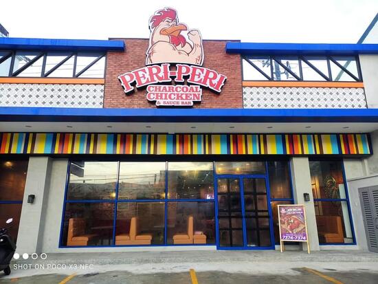 Carta de Peri Peri Charcoal Chicken and Sauce Bar Doña Soledad Ave ...