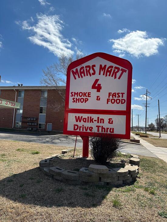 Mars Mart 4 in Wichita - Restaurant reviews