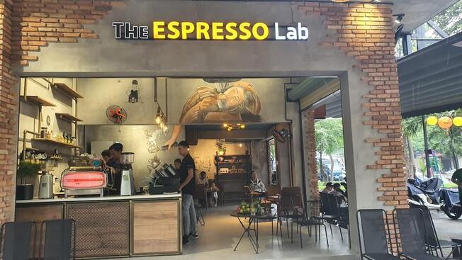 Menu at The Espresso Lab restaurant, Ho Chi Minh City, Lô K