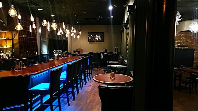 Decanter International Chop House in Albany - Restaurant reviews