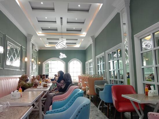 Chiara Keanu Chareem (CKC) Corner Perisai restaurant, Kartini ...