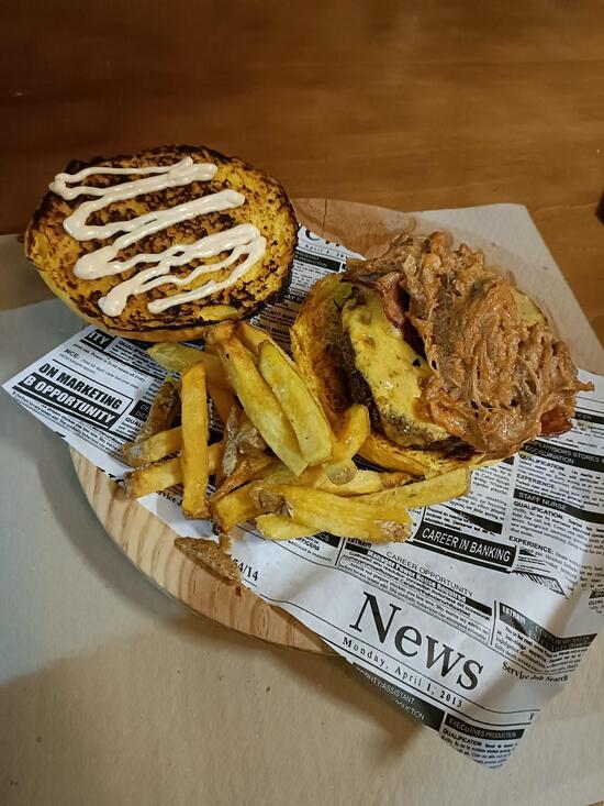 Golden Grill Wild Wild Burger in Puerto Real - Restaurant reviews