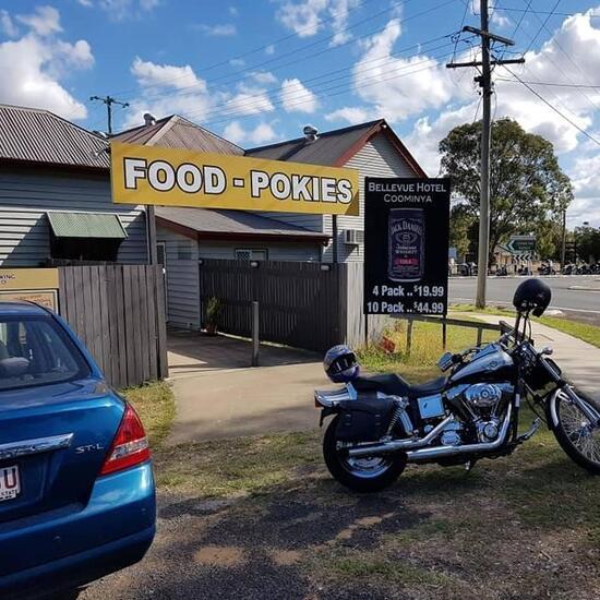 Bellevue Hotel Coominya in Coominya - Restaurant reviews