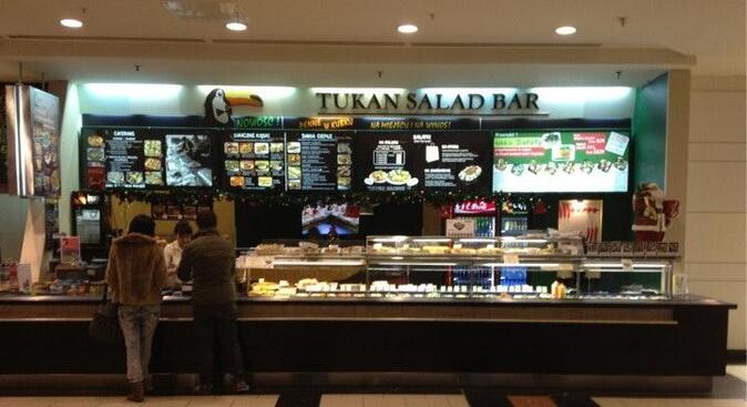Menu at Tukan Salad Bar, Warsaw, al. Jana Pawła II 82