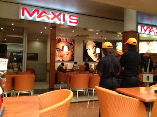 Menu at Maxi's Three Rivers restaurant, Vereeniging