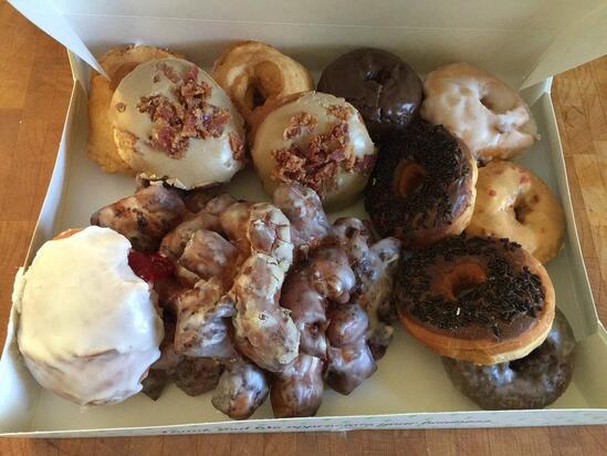 Paradise Doughnuts in Grass Valley - Restaurant reviews