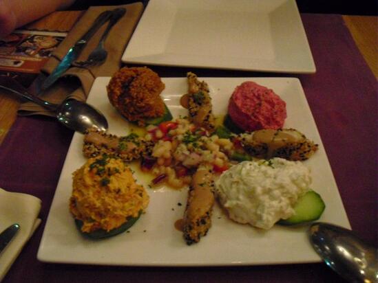 Speisekarte von Almas Restaurant und Lounge, Frankfurt am Main