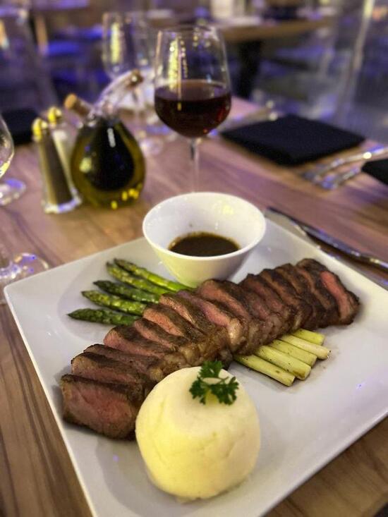 Morea Lounge & Bar, Cliffside Park - Restaurant menu, prices and reviews