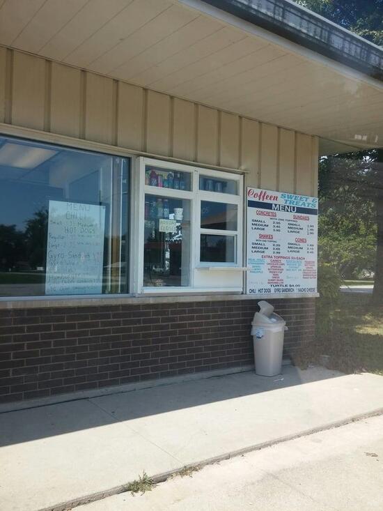 Menu at Coffeen Sweet and Treats, Coffeen