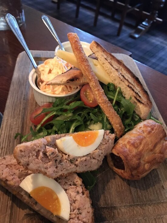 Menu at The Cricketers pub & bar, Clavering, Wicken Road
