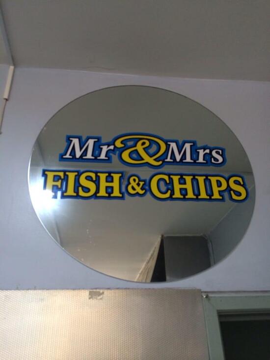 Menu at Mr & MRS Fish & Chips, Upper Ferntree Gully