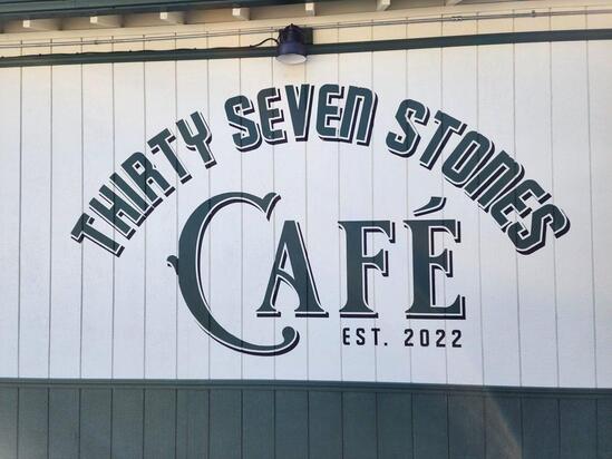 37 Stones in Placerville - Restaurant reviews