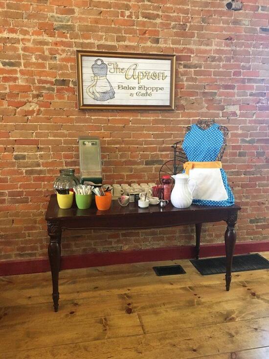 Menu at The Apron Bake Shoppe and Cafe, Nauvoo