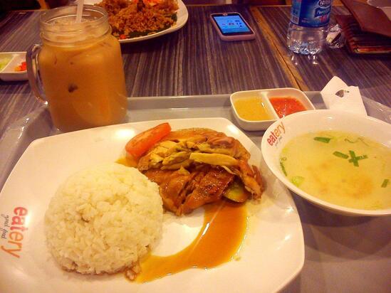 Menu at Long Fong Chicken Rice restaurant, South Jakarta, Kuningan City ...