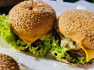 Mtheza's Kitchen & Car Wash restaurant, Mdantsane - Restaurant reviews